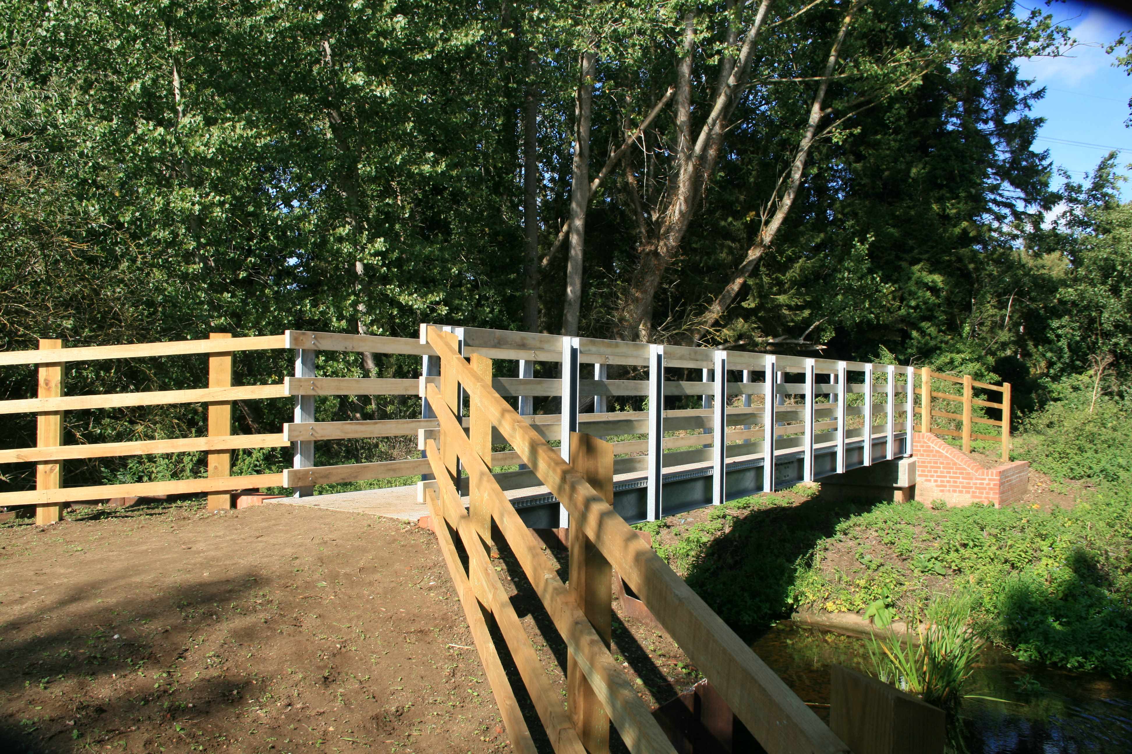 New Pippins footbridge in Gipping Valley opened - Suffolk County Council
