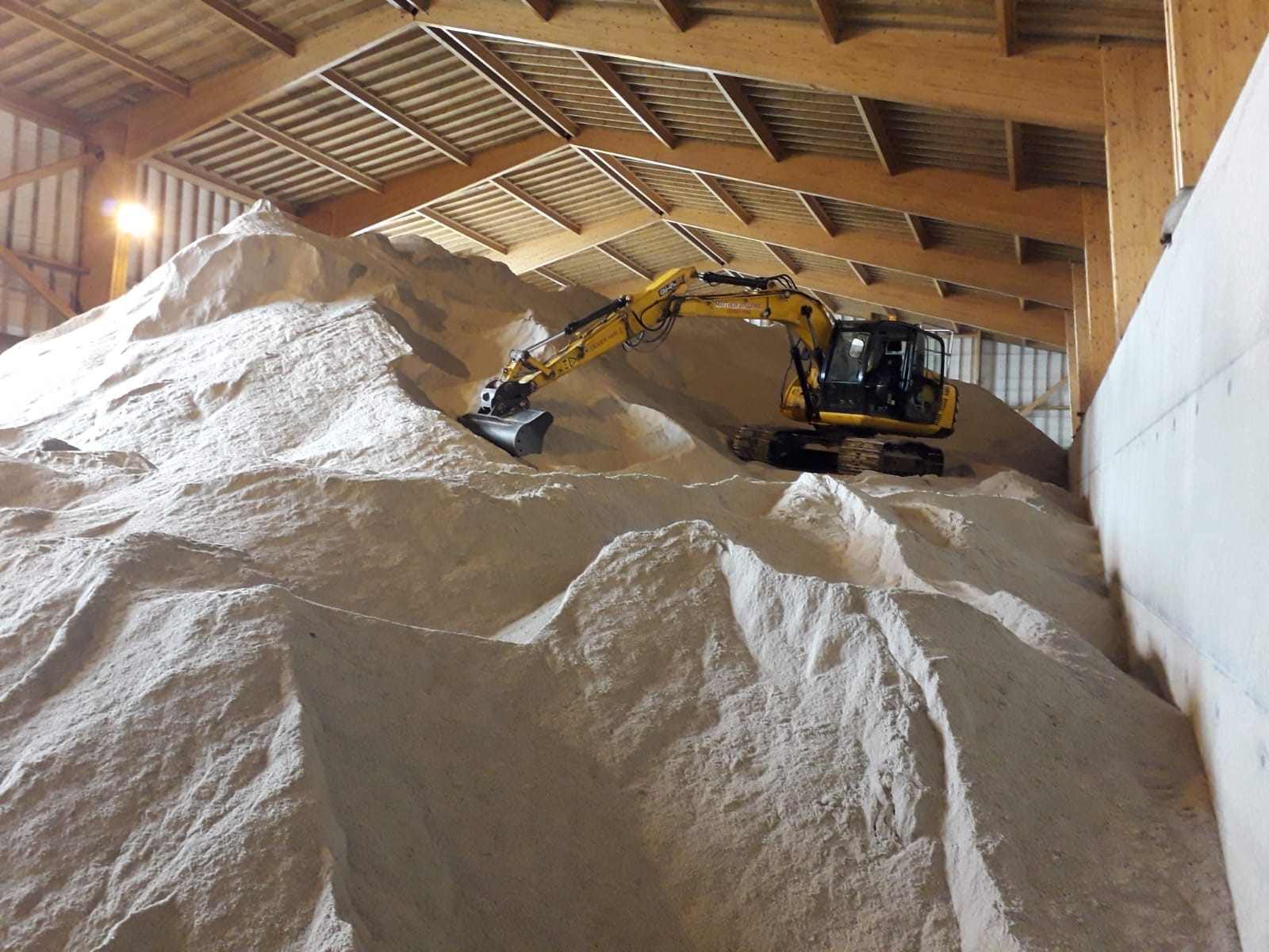 Suffolk gritters prepared for action - Suffolk County Council